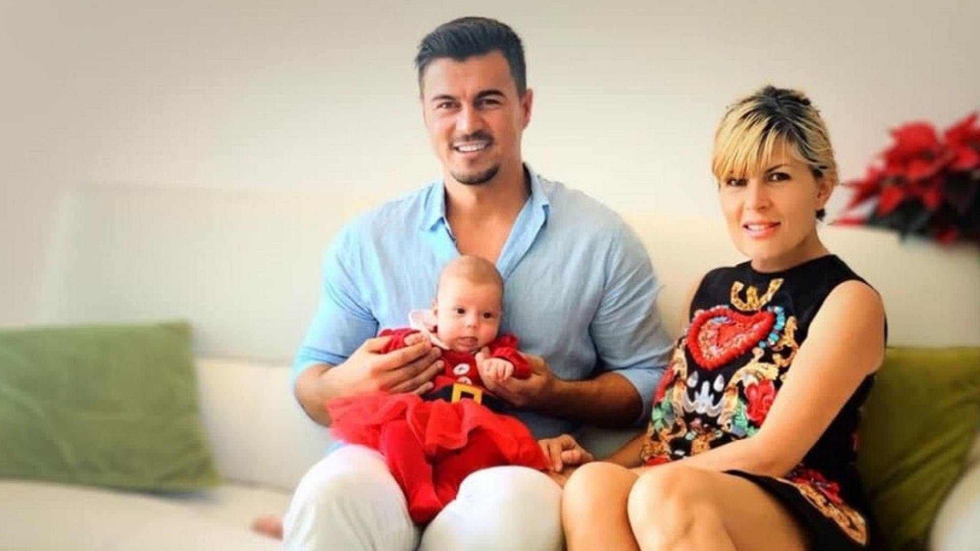 Fiica Elenei Udrea A împlinit Doi Ani. Ce ținute Au Purtat Cele Două