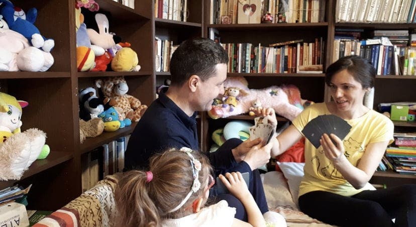 Cum A Trăit Fiica Lui Nicușor Dan Jurământul Tatălui Său în Parlament ...