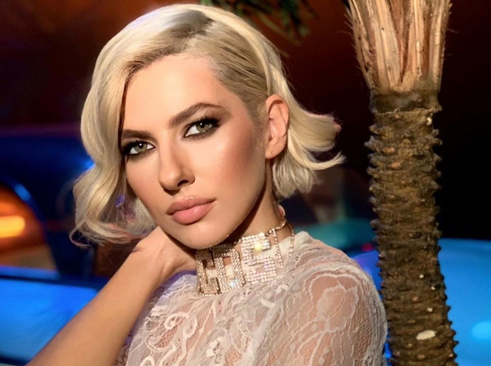 Lidia Buble A Făcut Revelionul Cu Viorel Cataramă? Fotografia Intimă