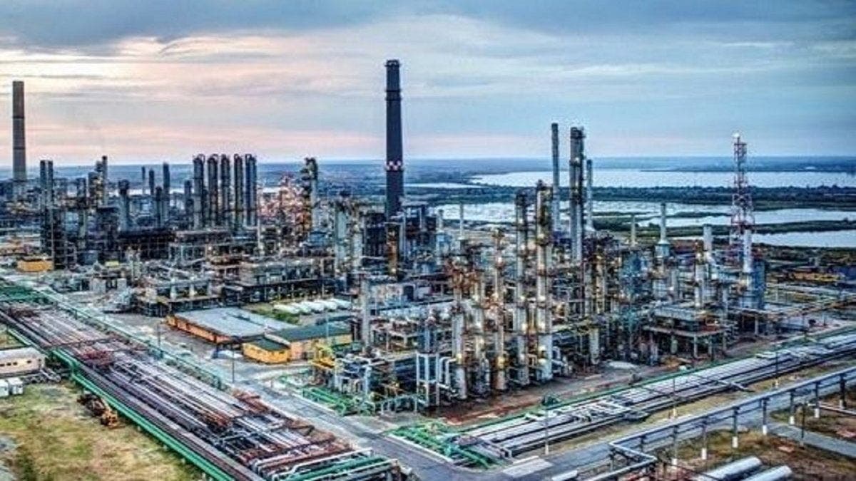 Petromidia Năvodari: Cine Deține Cea Mai Mare Rafinărie Din România