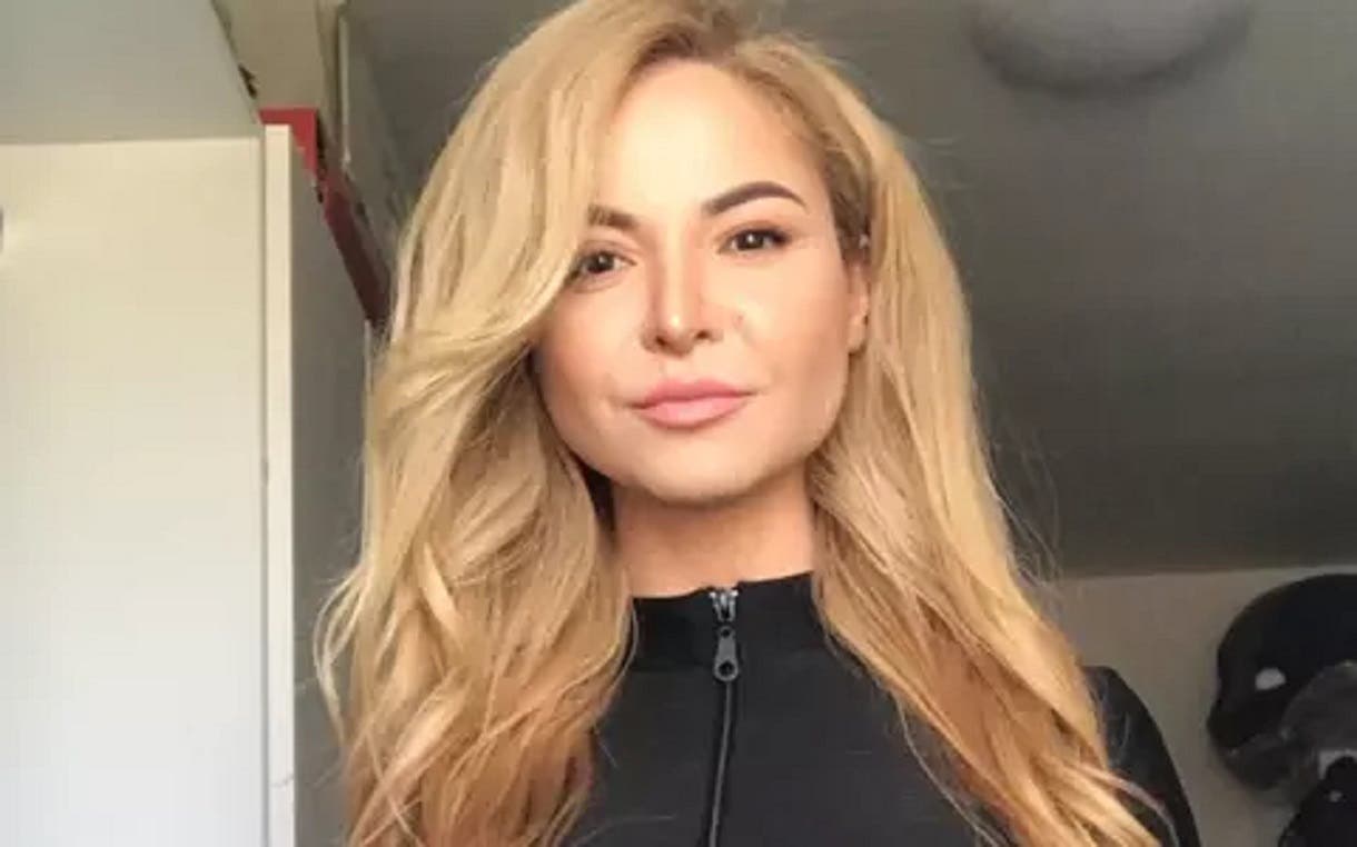 Alessia A Apărut în Mediul Online Plină De Vânătăi. Fanii Vedetei Au ...