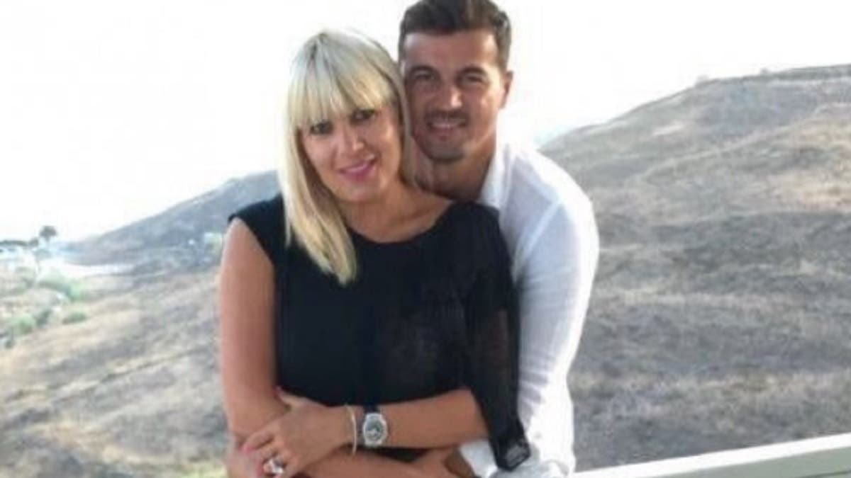 Ce Face Adrian Alexandrov în Timp Ce Elena Udrea Este După Gratii. Așa își Găsește Alinarea