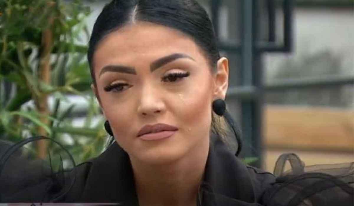 Andreea Mantea, într-o Perioadă Tulbure! Cu Ce Probleme De Sănătate Se ...