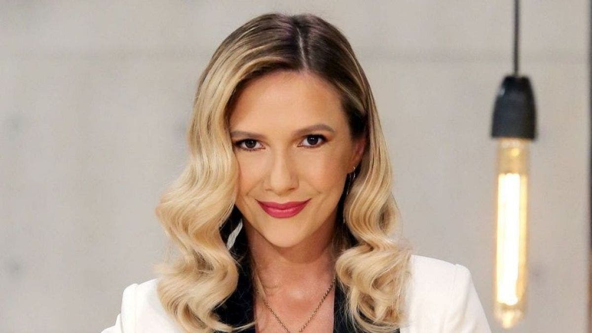 Adela Popescu Se întoarce La TV. Vedeta A Vorbit Despre Marea Revenire: “O Să Mă Vedeți, Sigur!”
