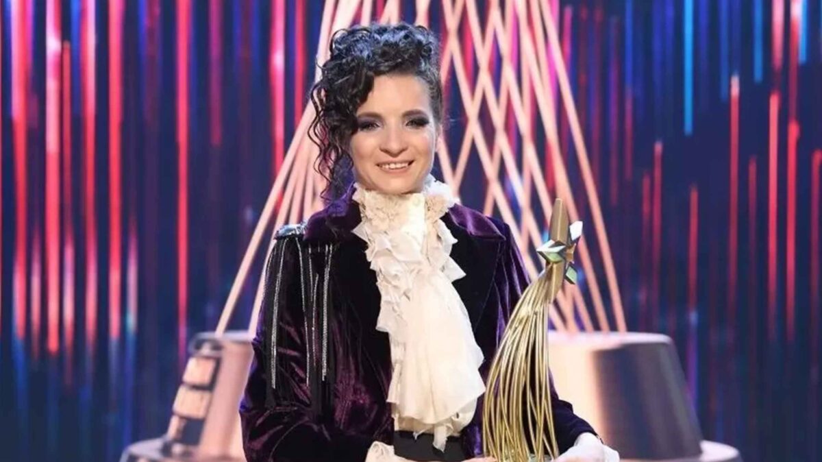 O Mai ții Minte Pe Ana Maria Pantaze, Croitoreasa Care A Câștigat ...