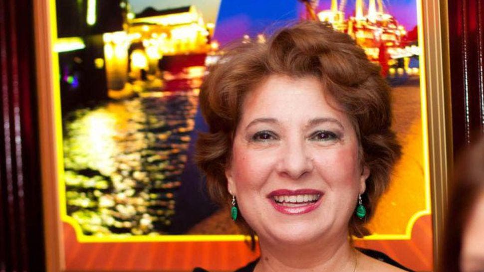 Cine Este Femeia Care Stă Neclintită La Patul Lui Florin Piersic. Soția ...