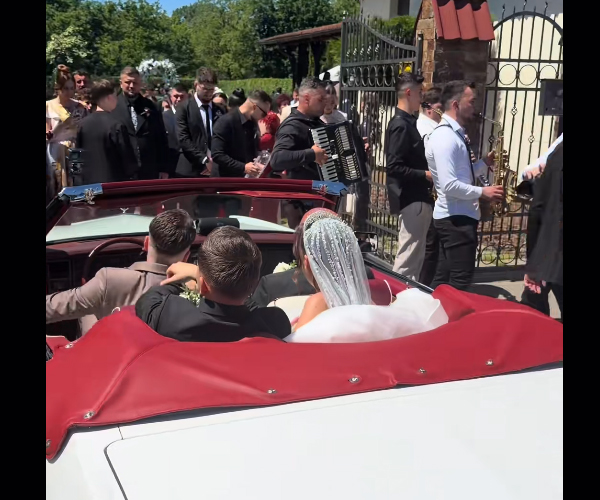 Nunta Mare în Showbiz-ul Românesc. Alexandra Cotruș S-a Căsătorit Cu ...